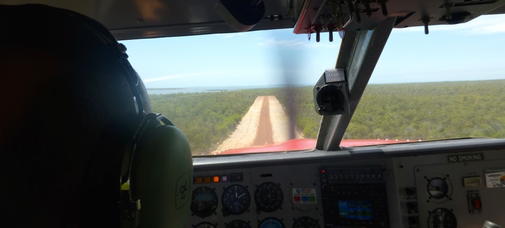 v2track Satellite & Cellular (Hybrid) Aircraft Tracking, Vehicle ...